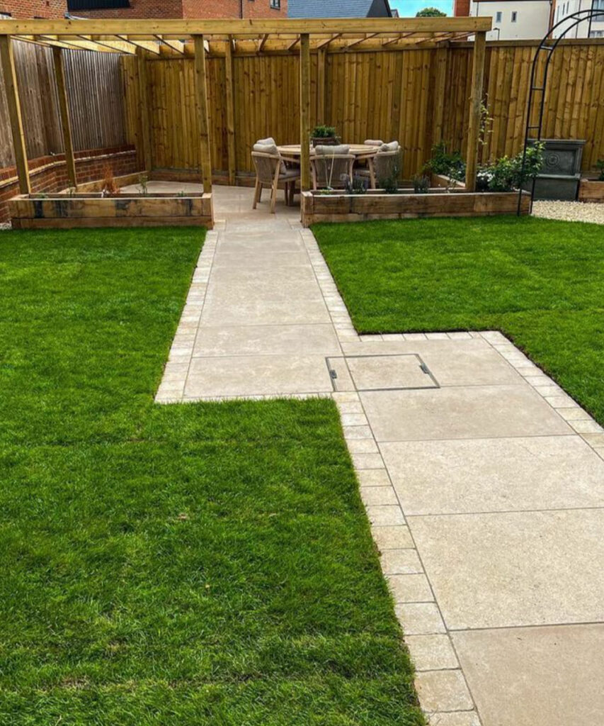 Lymington Beige Setts | Forest Stone