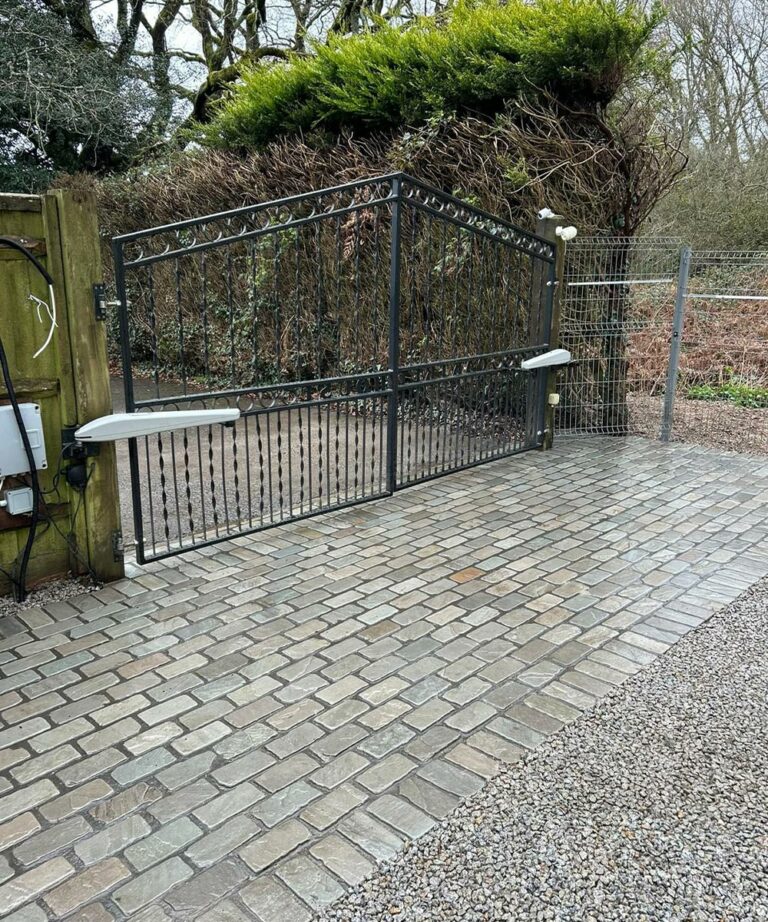 Knightwood Grey Tumbled Sandstone Setts | Forest Stone